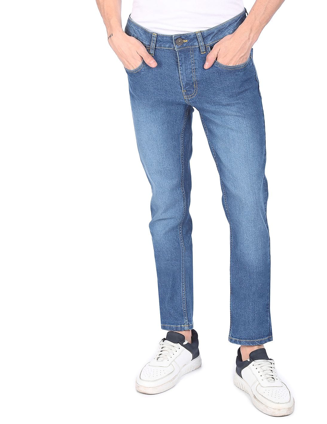 Buy Colt Men Blue Straight Fit Washed Jeans - NNNOW.com